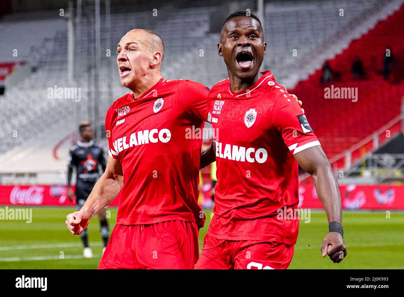 Mbwana samatta royal antwerp hi-res stock photography and images - Alamy