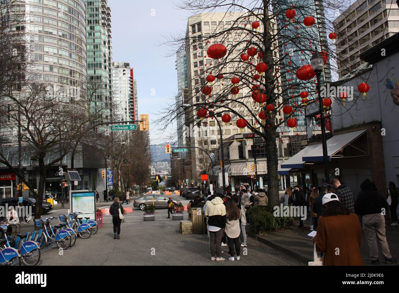 Red Chinese lanterns hanging on the tree in downtown Vancouver, Canada ...