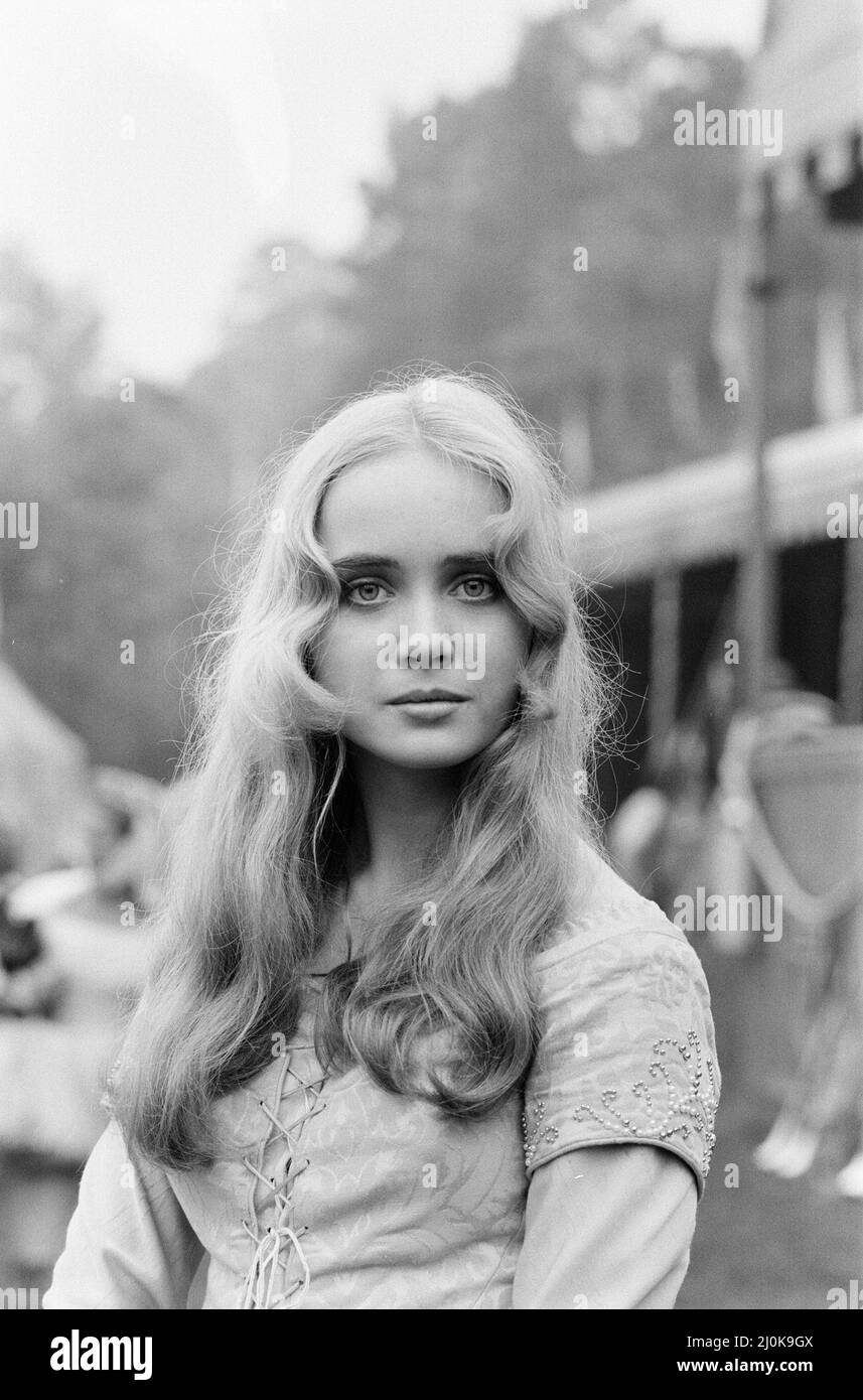 Ivanhoe film hi-res stock photography and images - Alamy