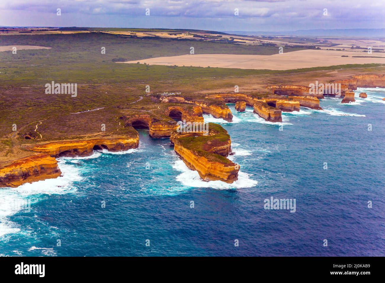 Shoreline outdoors hi-res stock photography and images - Alamy