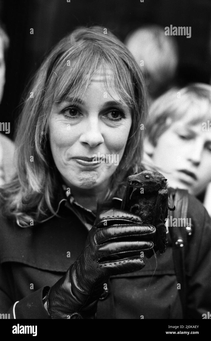 "That's Life" television star Esther Rantzen pictured asking passers-by ...