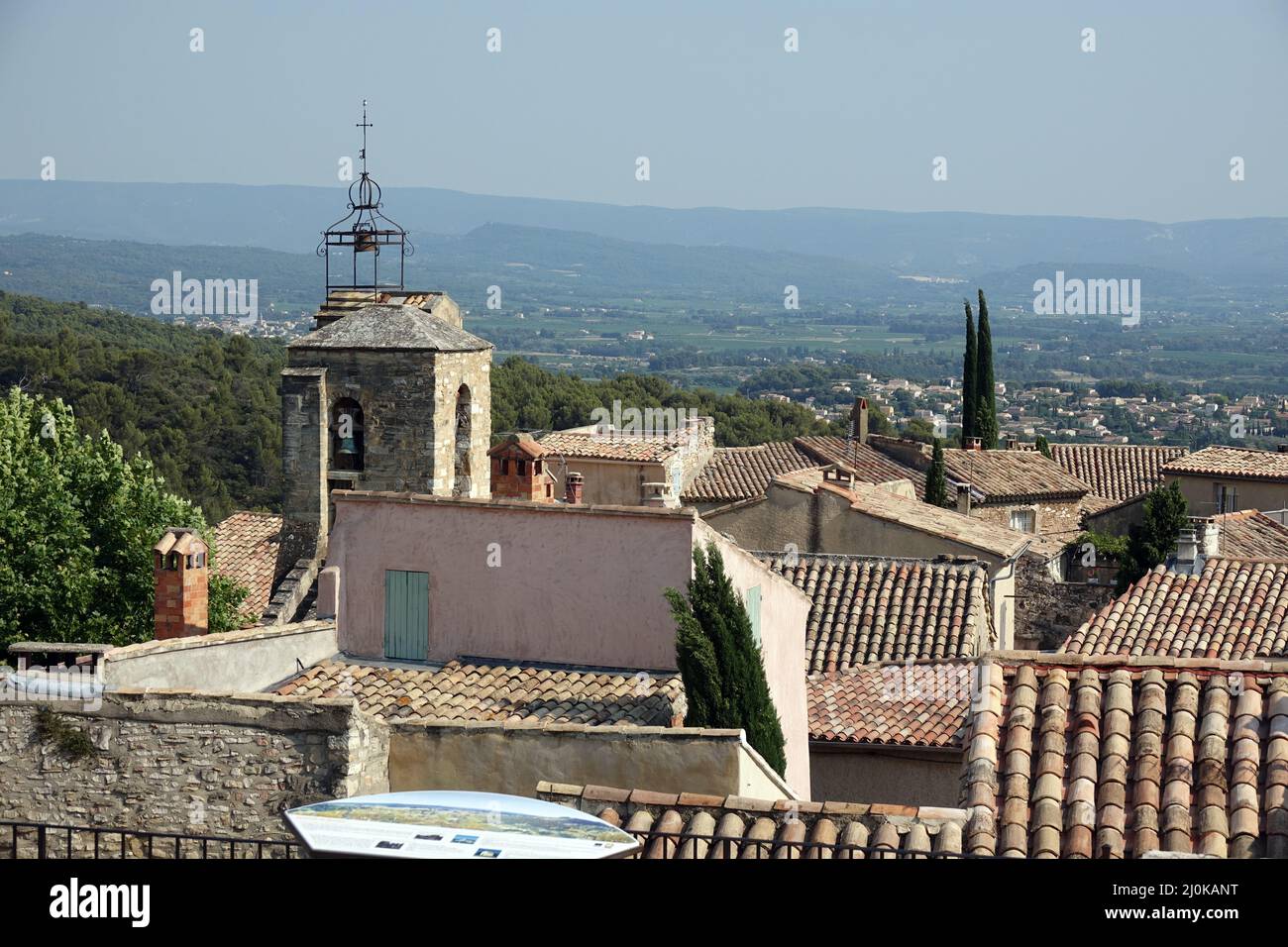 Old town of Le Barroux, Provence Stock Photo - Alamy