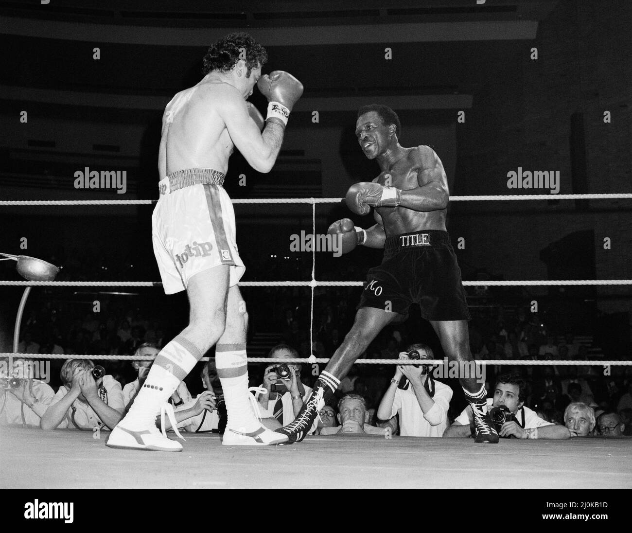 Maurice Hope v Rocky Mattioli (rematch). WBC World Super Welterweight ...