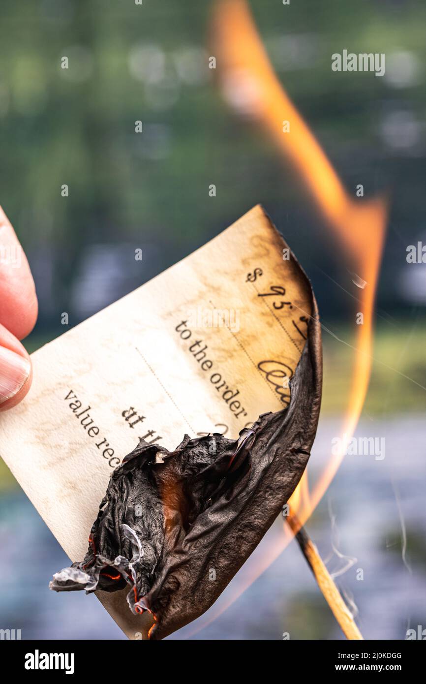 Burning paperwork hi-res stock photography and images - Alamy