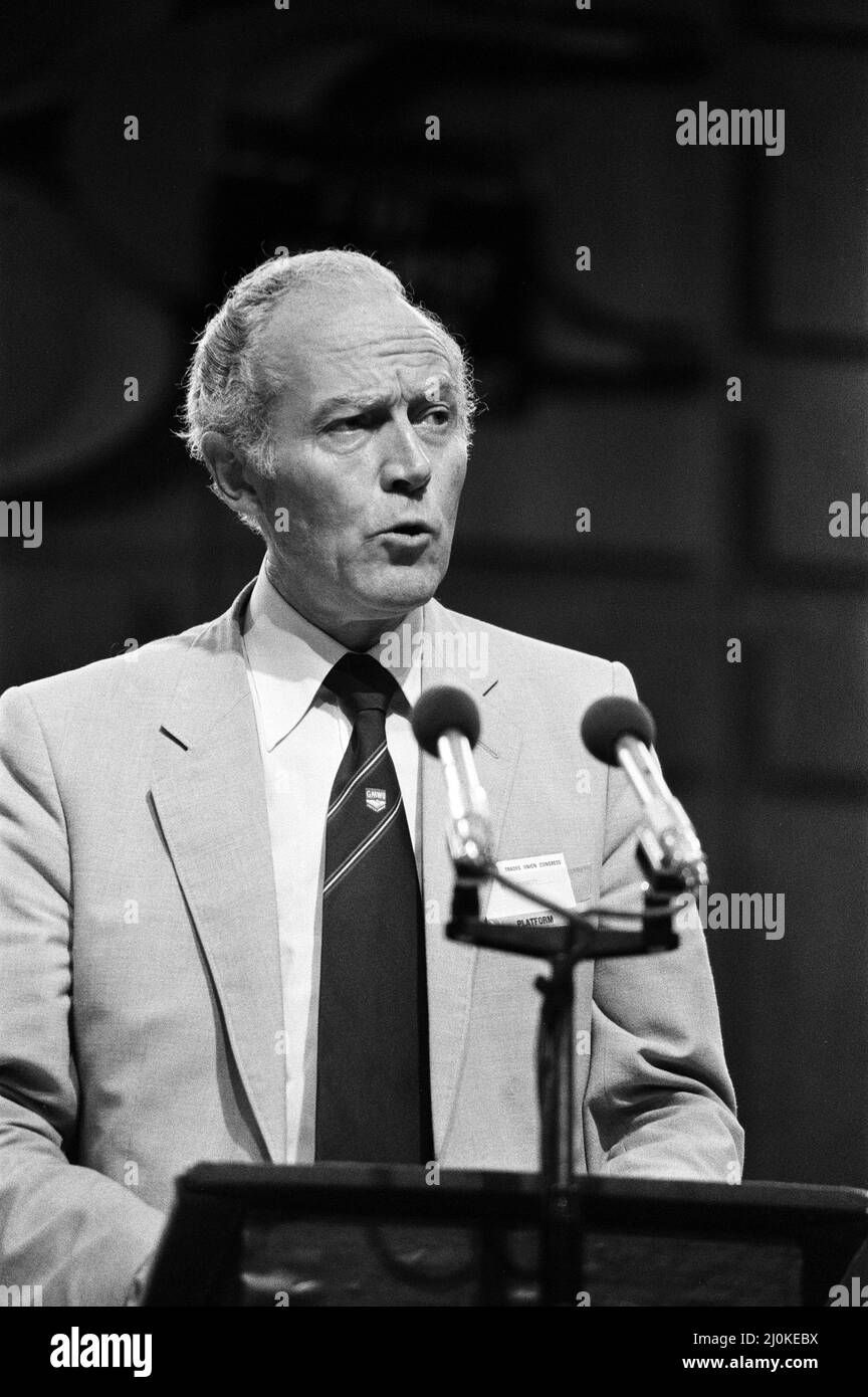 David basnett hi-res stock photography and images - Alamy