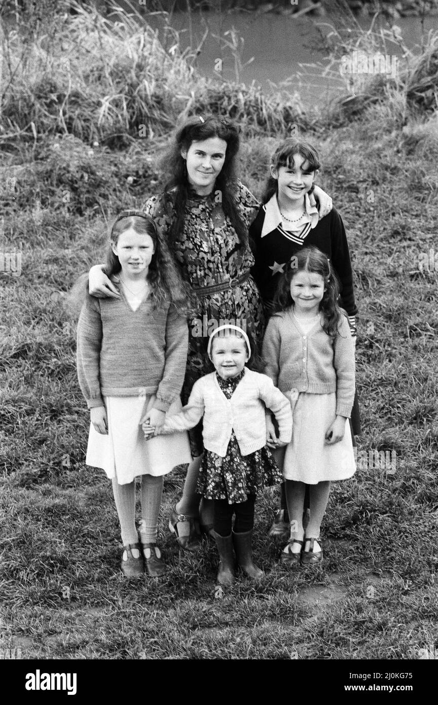 Campaigner Victoria Gillick with some of her children. 22nd November ...