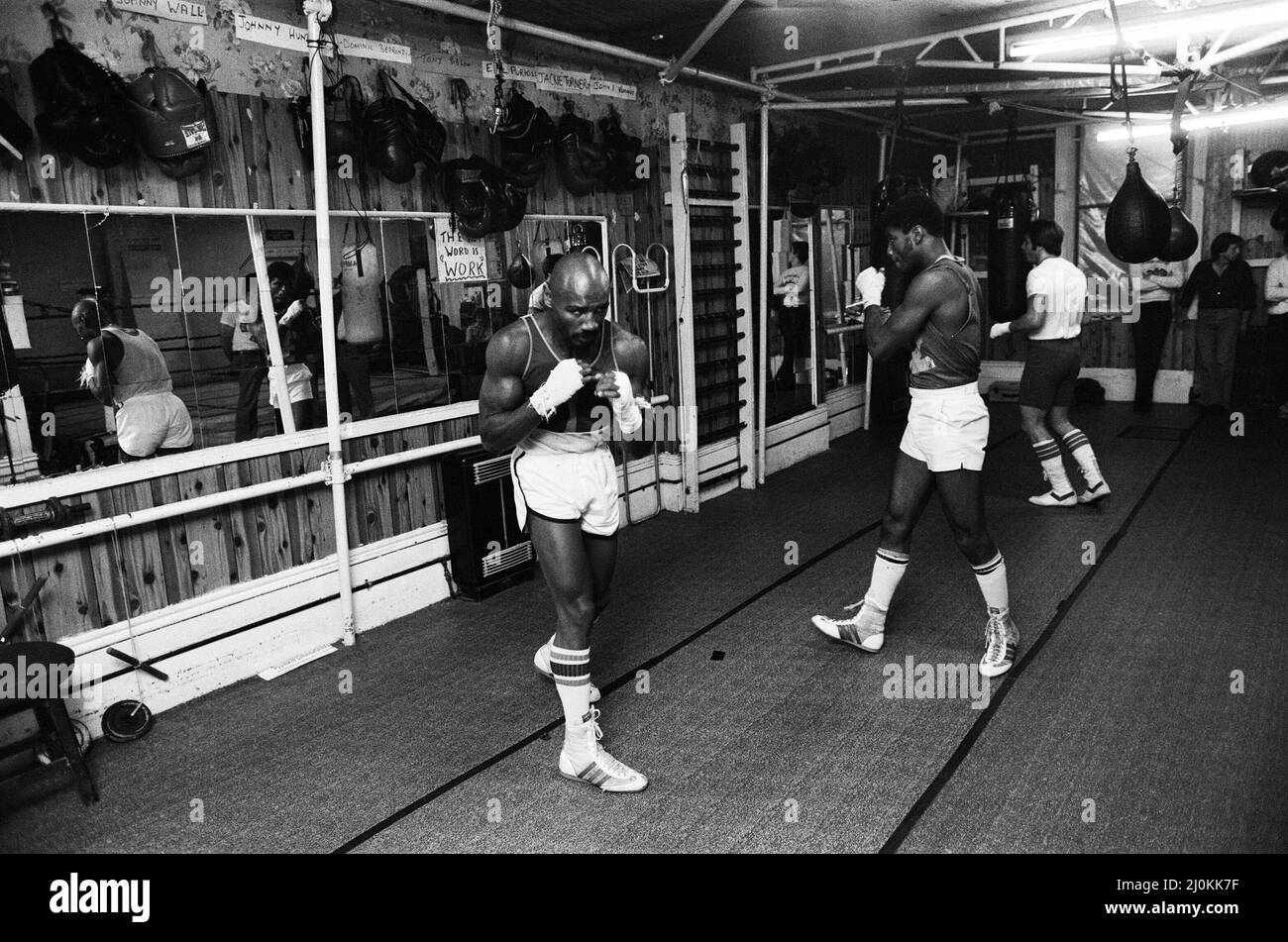 American boxer Marvin Hagler in London to challenge WBC and WBA ...