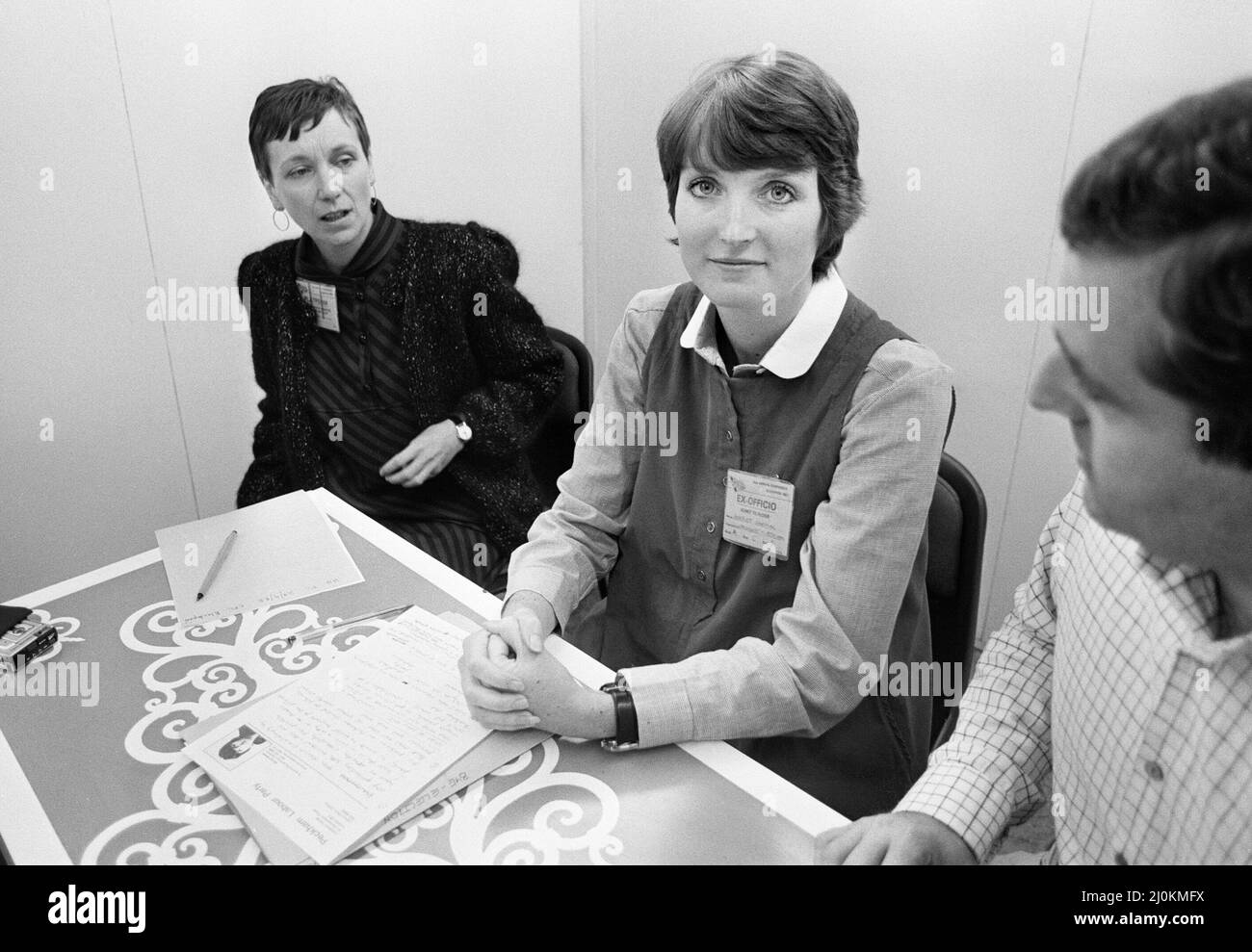 Labour conferences 1980s hi-res stock photography and images - Alamy