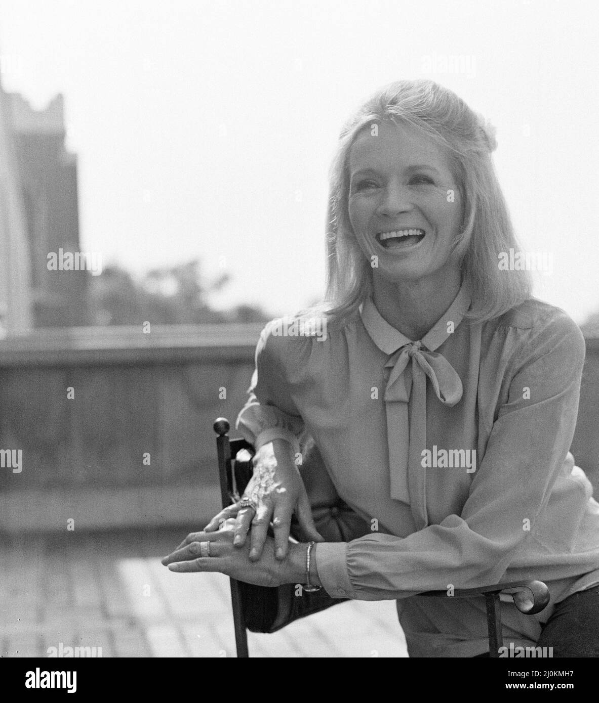 Angie dickinson actress 1980 hi-res stock photography and images - Alamy