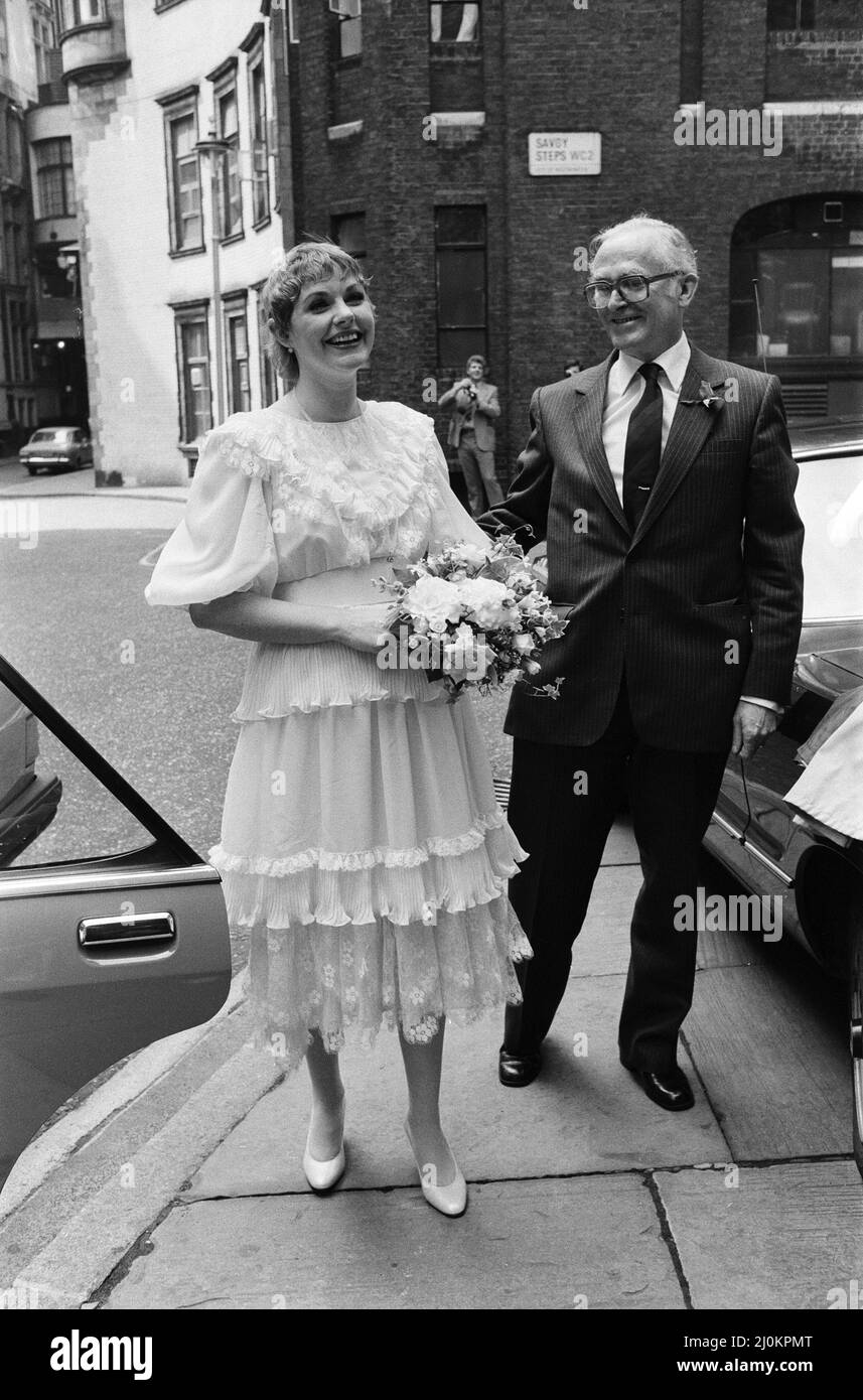 Actress dress 1982 hi-res stock photography and images - Alamy