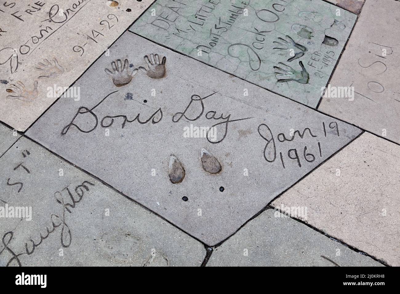 HOLLYWOOD, CALIFORNIA, USA - JULY 29 : Doris Day signature and ...