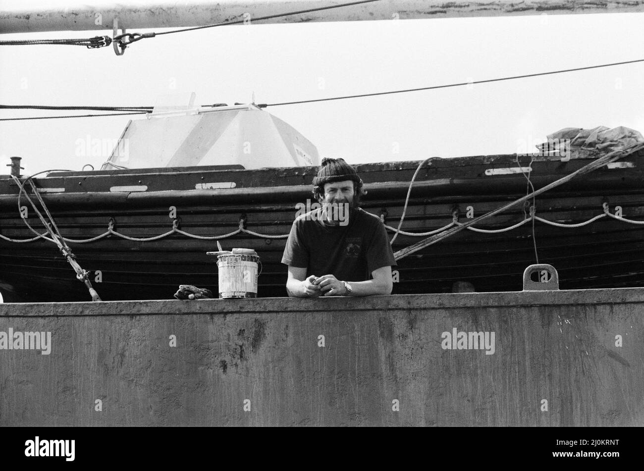 The Transglobe Expedition returns home. Sir Ranulph Fiennes aboard the ...