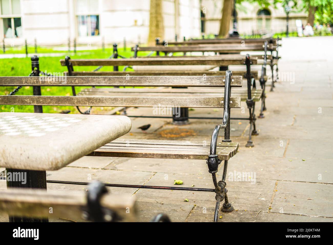 New York Manhattan bench Stock Photo - Alamy