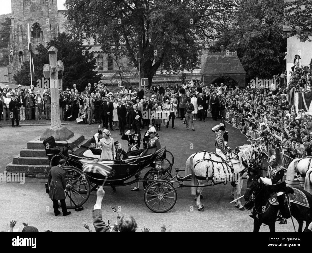Queen elizabeth 1980 hi-res stock photography and images - Alamy