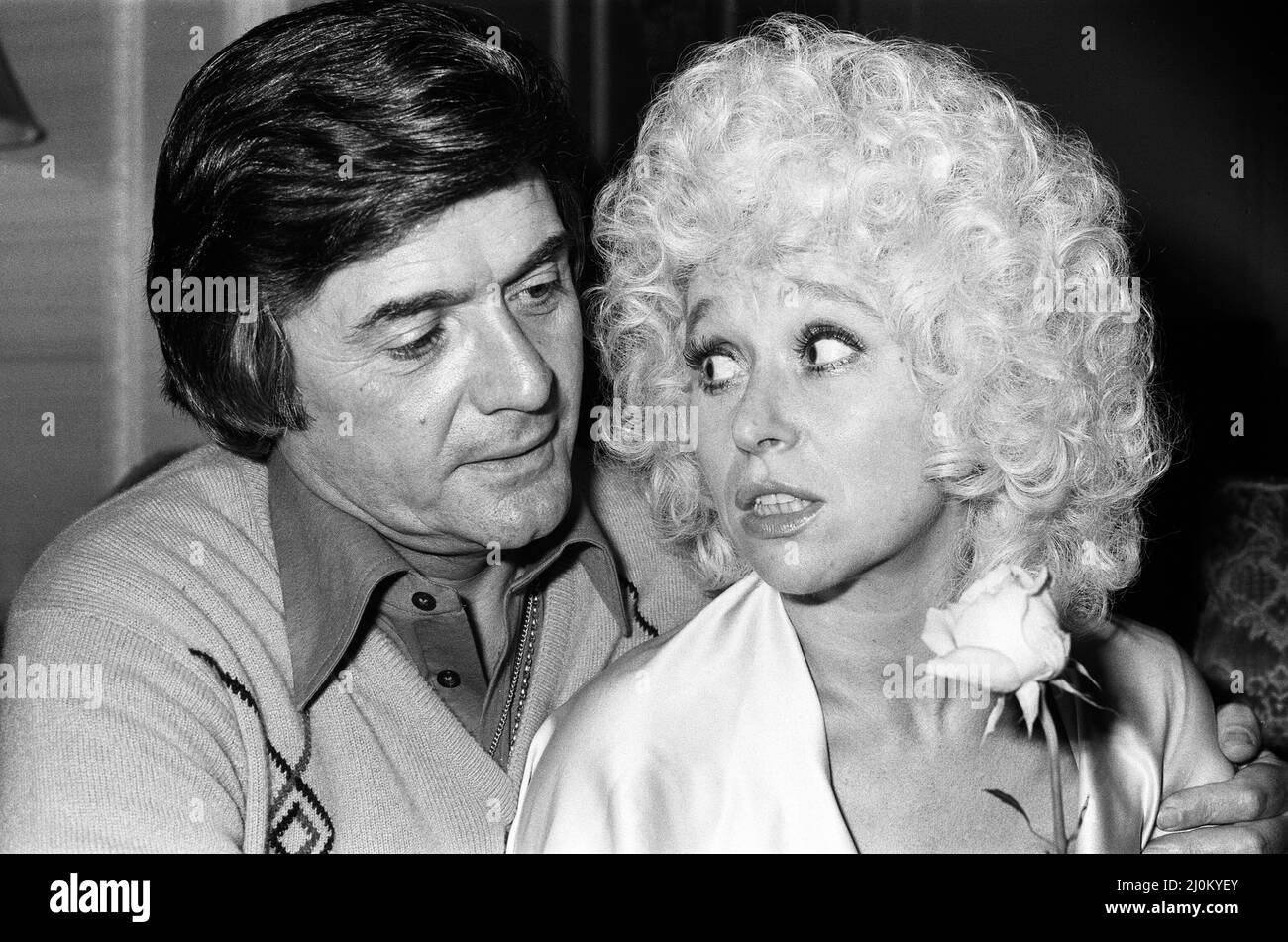 Ronnie knight and barbara windsor hi-res stock photography and images ...