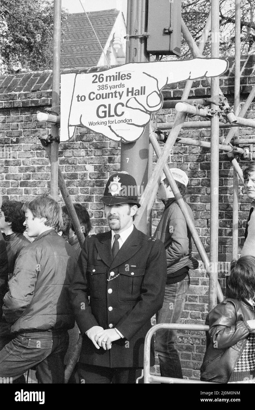 London Marathon 1982, Sponsored by Gillette, Sunday 9th May 1982 ...