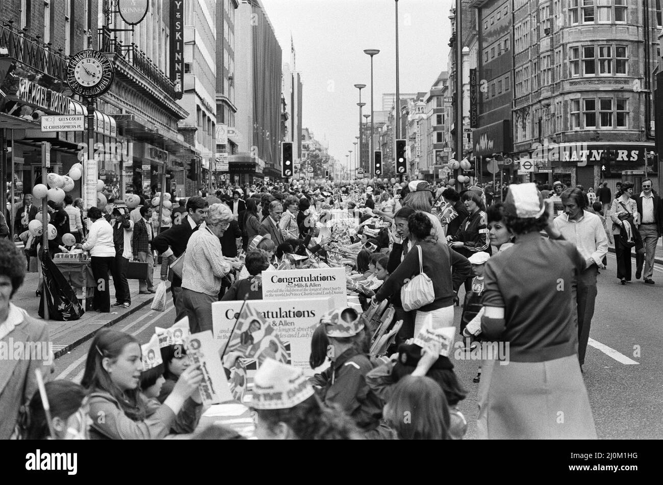 The Oxford Street Association staged a party for over 5000 children ...