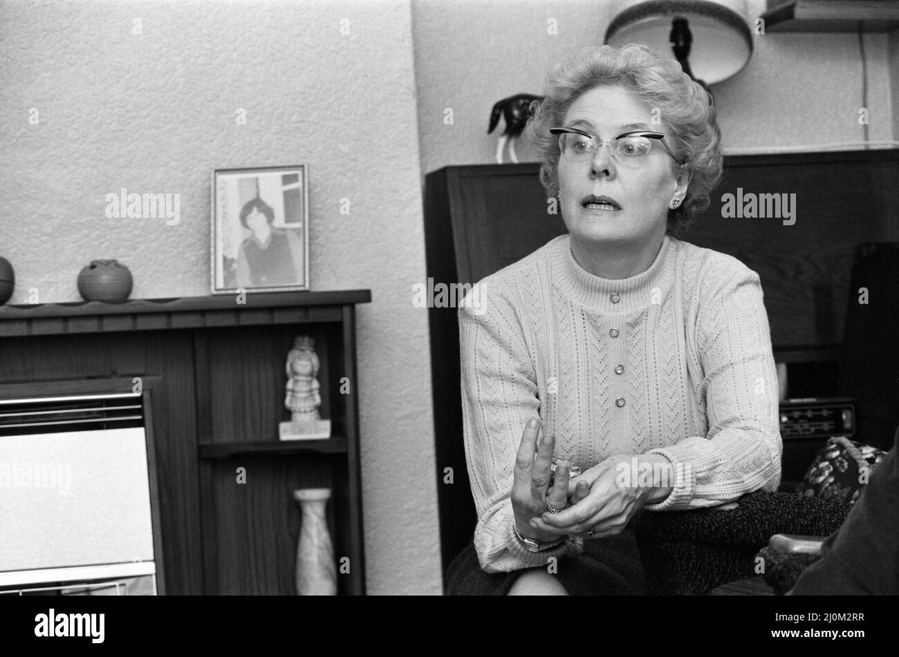 Mrs Beryl Leach, mother of Ripper victim Barbara Leach, in the lounge ...