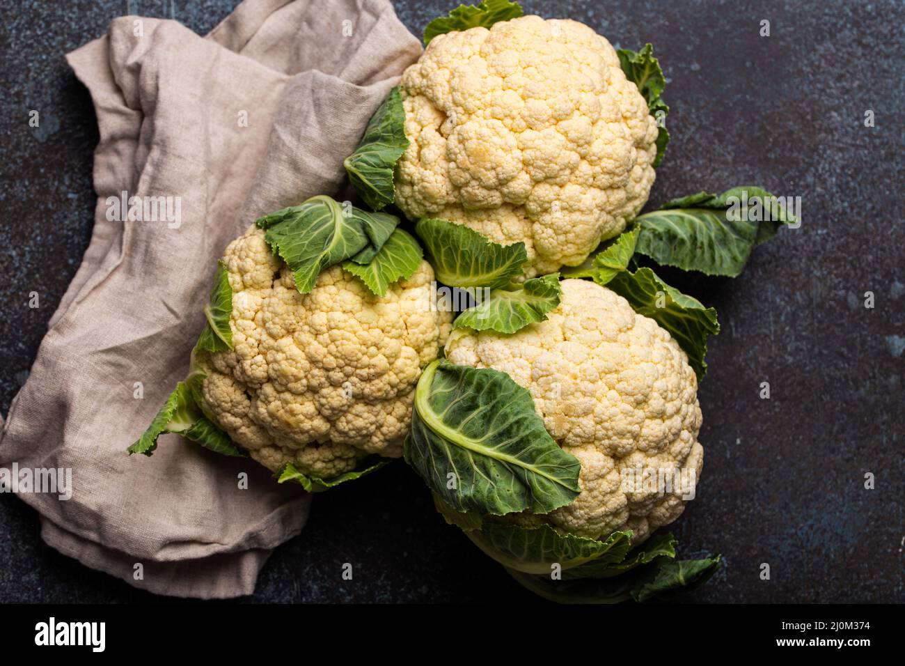 Whole cauliflower hi-res stock photography and images - Alamy