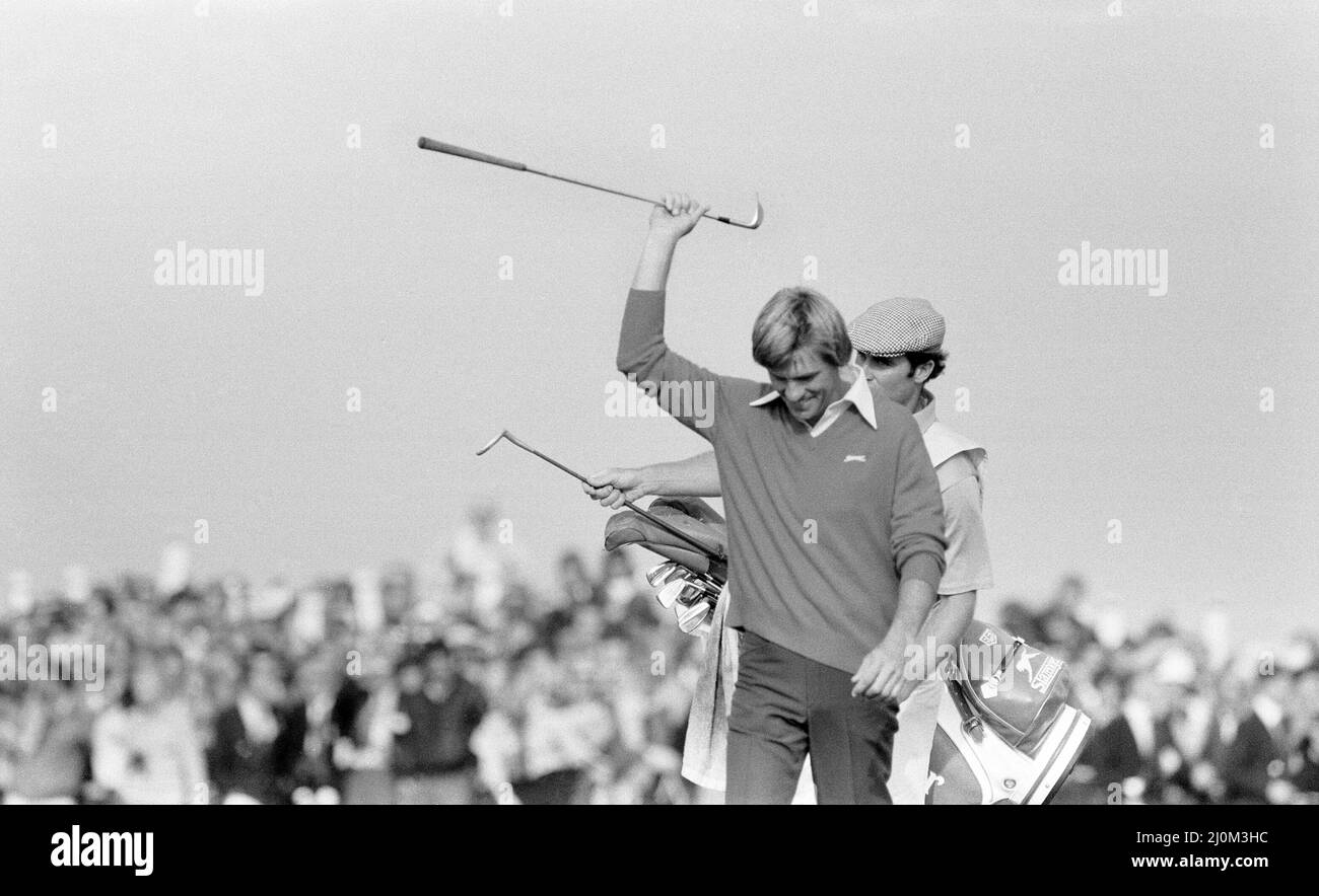 Bill Rogers, 29, from Texas, wins the 1981 Open golf championship at ...