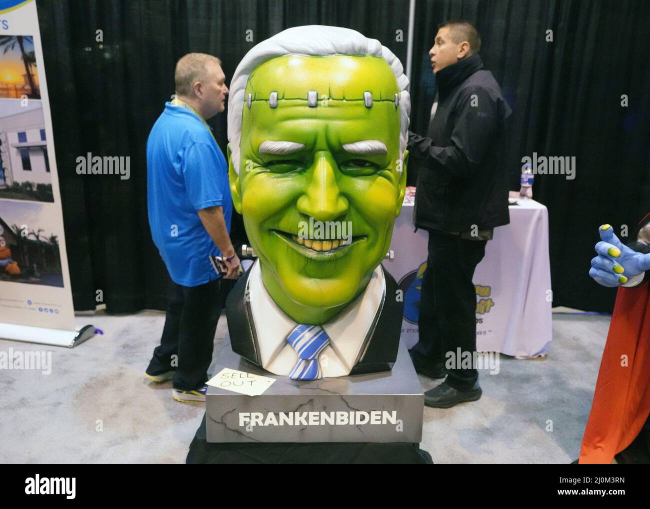 St. Louis, United States. 19th Mar, 2022. David Kane (L) owner of ...