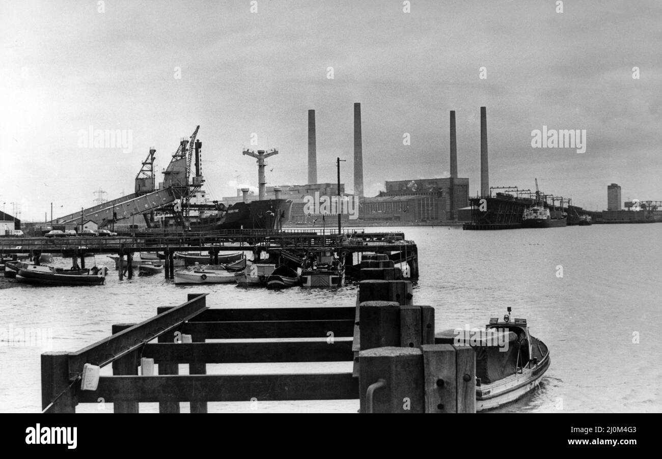 Boards ports Black and White Stock Photos & Images - Alamy