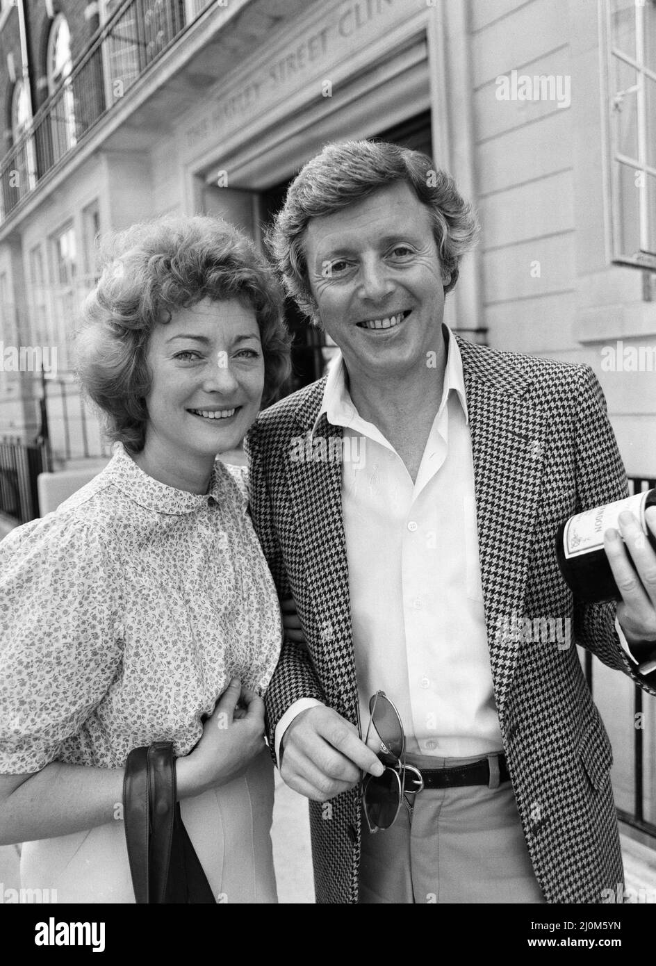 Elizabeth power and michael aspel Black and White Stock Photos & Images ...