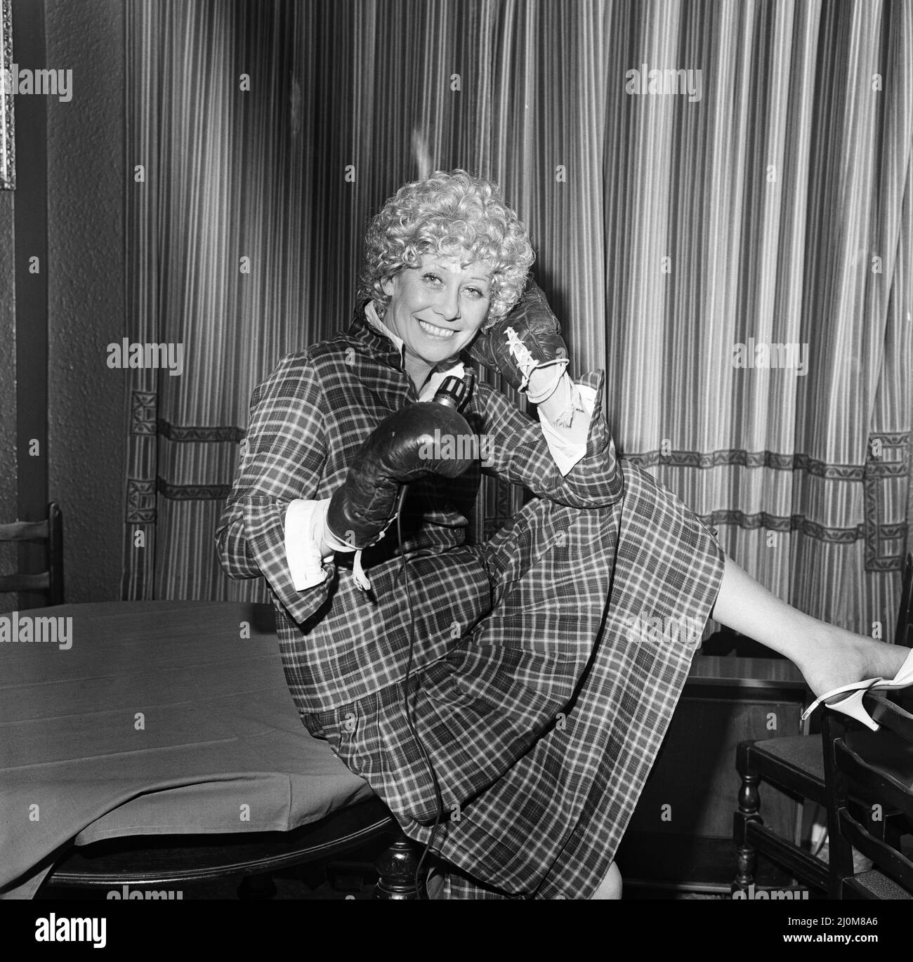 Liz Dawn aka Vera Duckworth of Coronation Street fame will be wearing ...