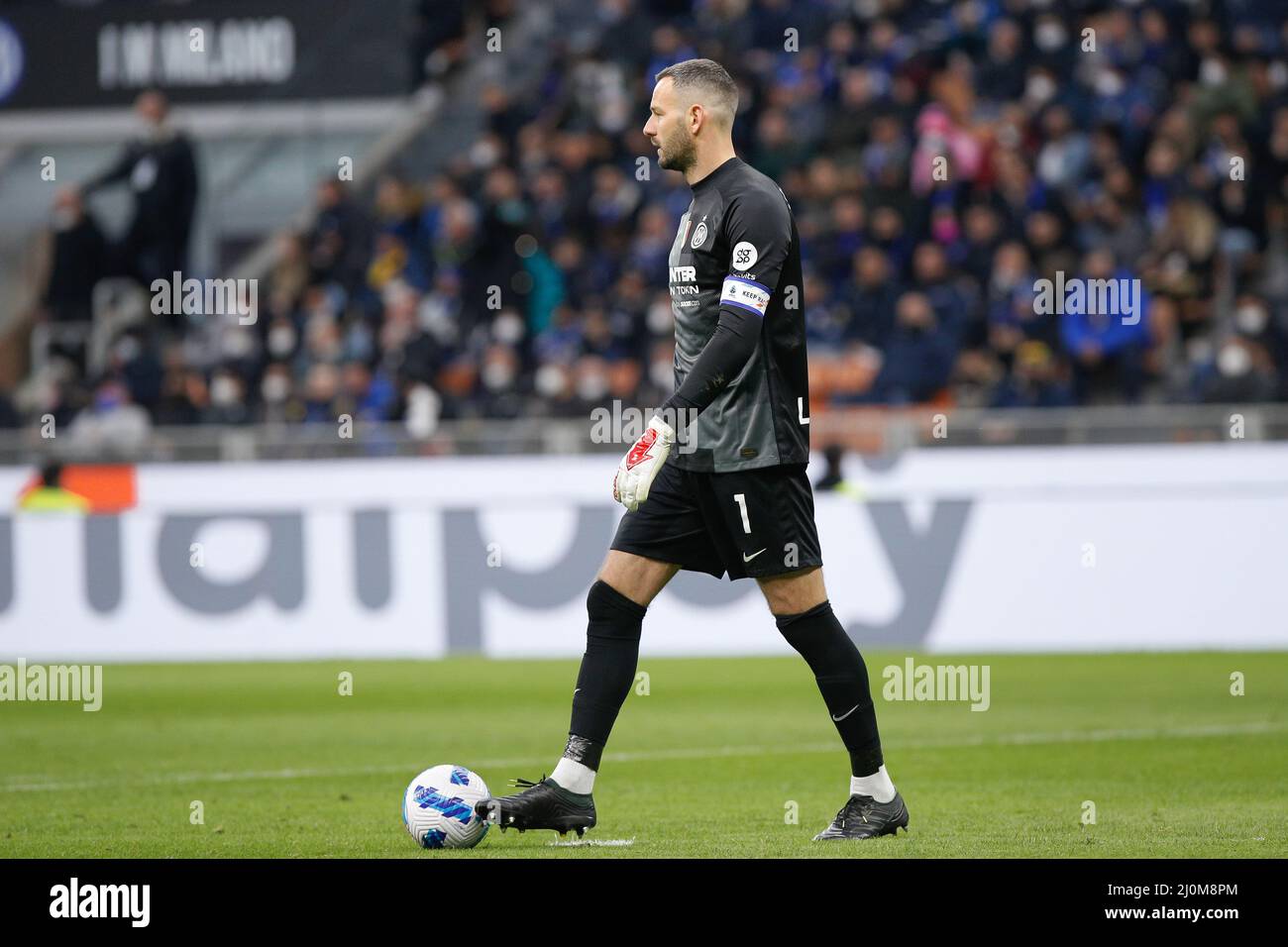 Handanovic inter hi-res stock photography and images - Alamy