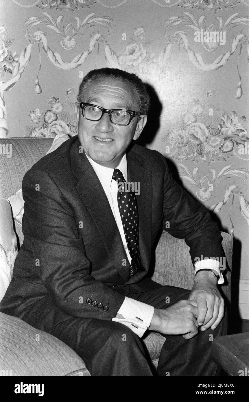 Dr kissinger book hi-res stock photography and images - Alamy