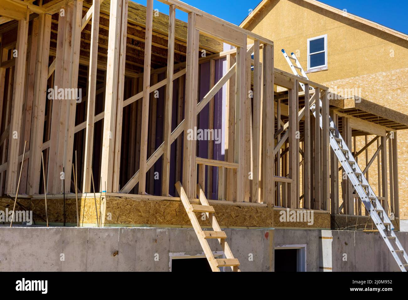 New home construction framing of a house Stock Photo - Alamy