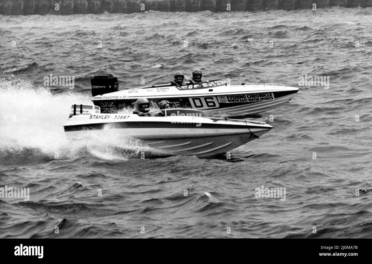 Speedboat race Black and White Stock Photos & Images - Alamy