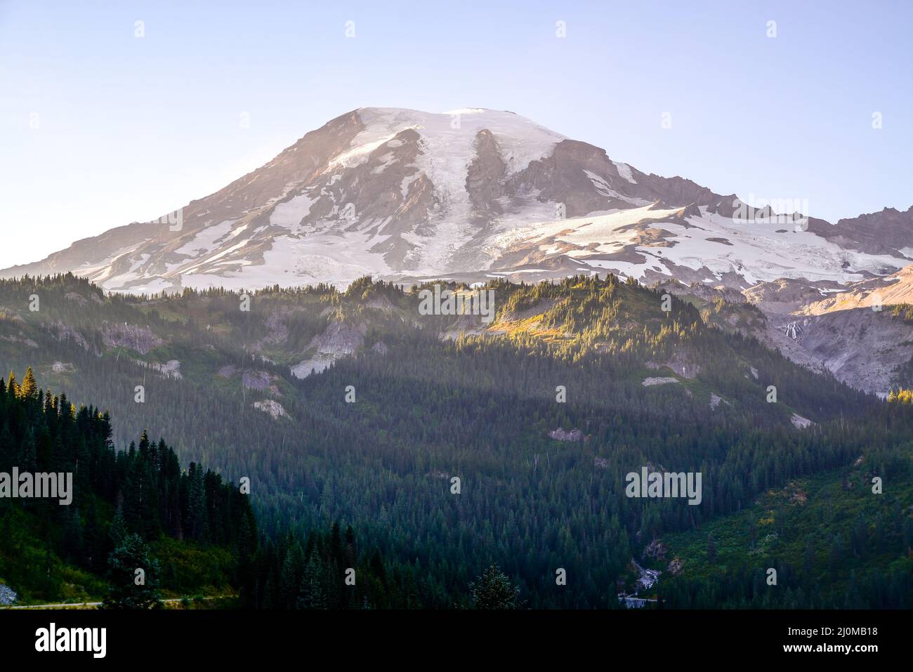 Mt rainier snow hi-res stock photography and images - Alamy
