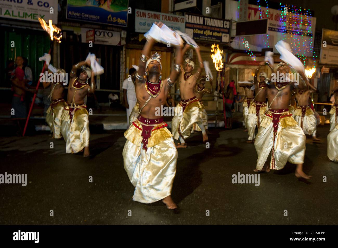 Bulath Padhaya (Dance of the Beetle) performers dance along Colombo ...