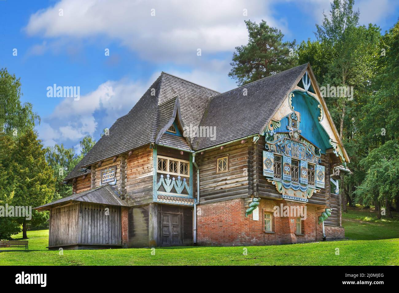Wooden house Teremok, Flenovo, Russia Stock Photo - Alamy