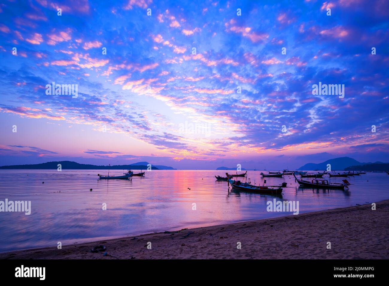 Longtail boats with Travel boats in tropical sea Beautiful scenery ...