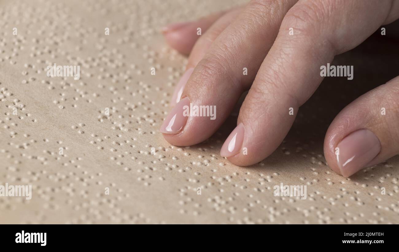 Reading hand hi-res stock photography and images - Alamy