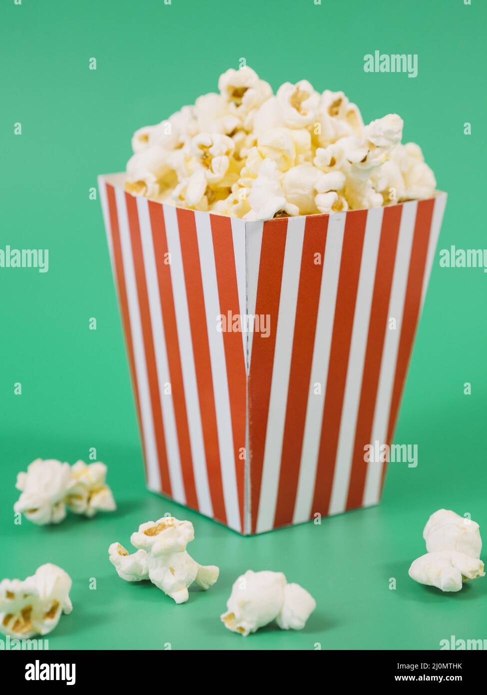 Popcorn box hi-res stock photography and images - Alamy