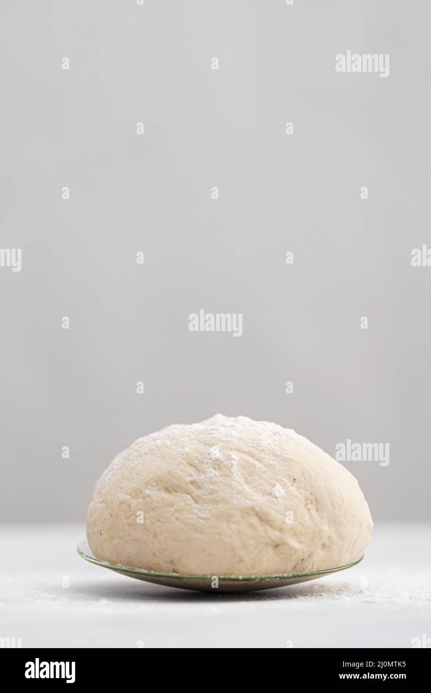 Basil bread plate hi-res stock photography and images - Alamy