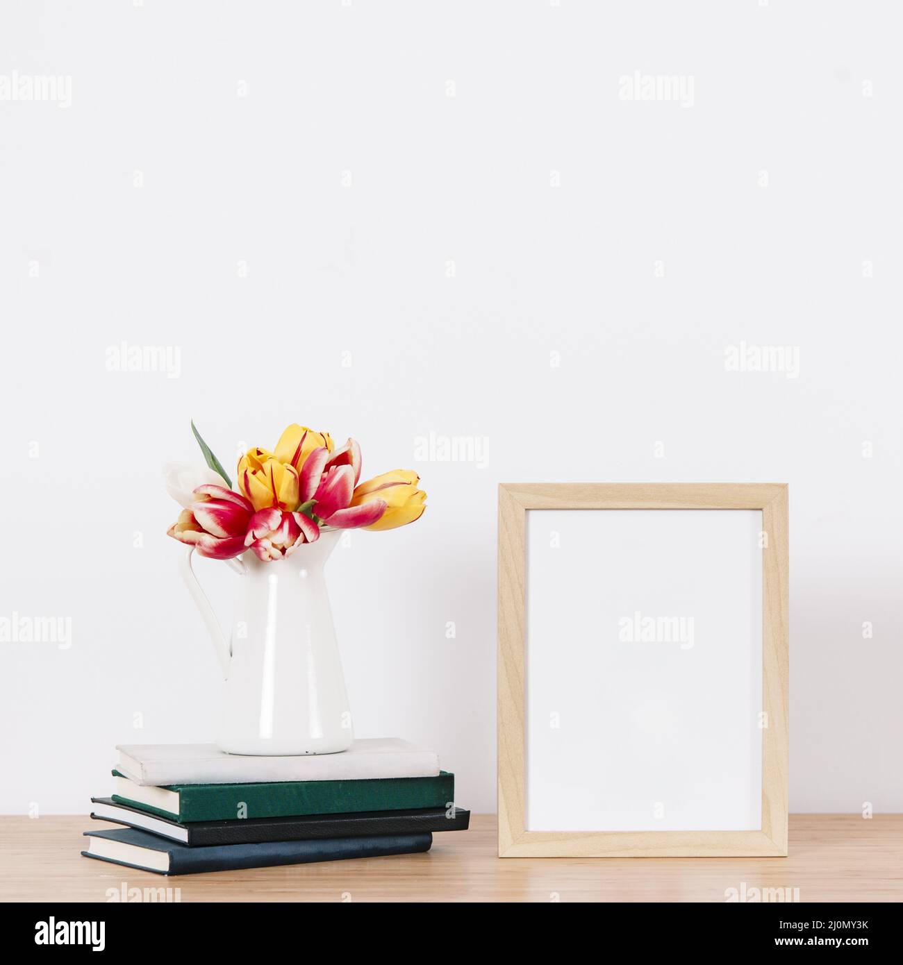 Empty photo frame table Stock Photo - Alamy