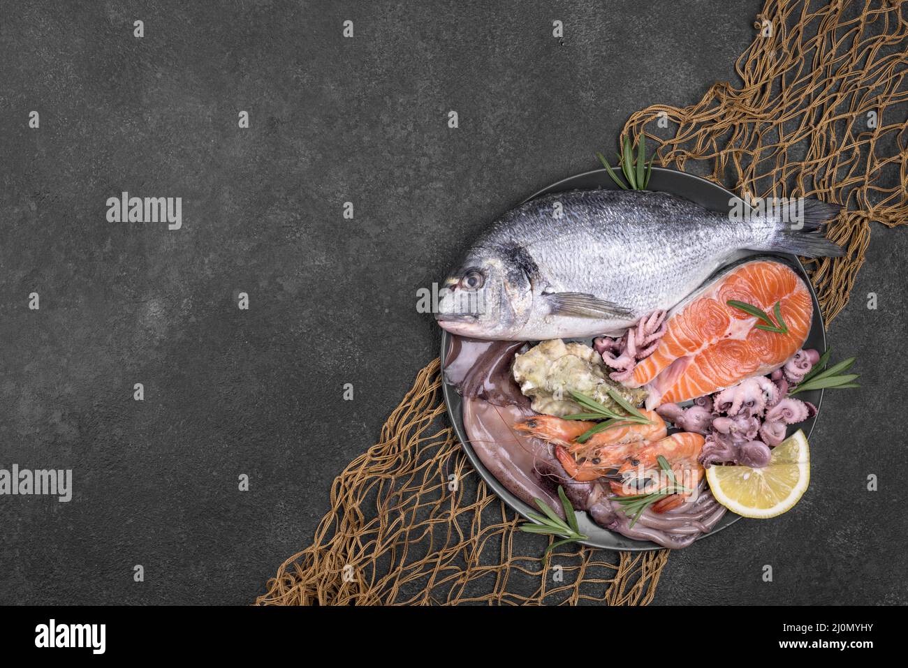 Seafood net hi-res stock photography and images - Alamy
