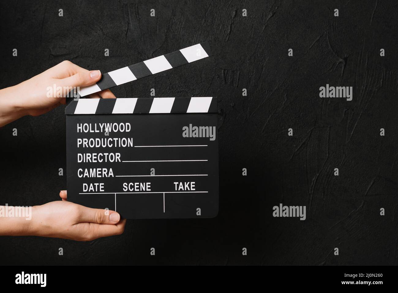 Blank clapperboard hi-res stock photography and images - Alamy