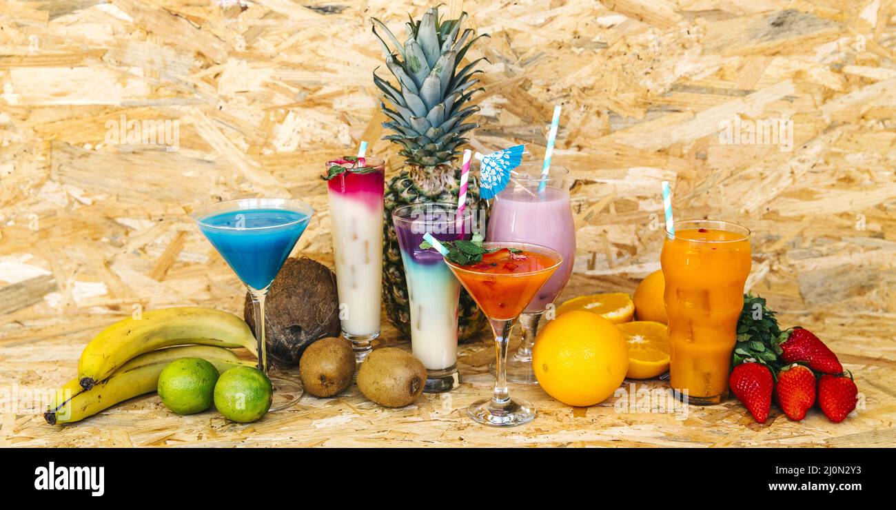 Cocktails tropical fruits Stock Photo - Alamy
