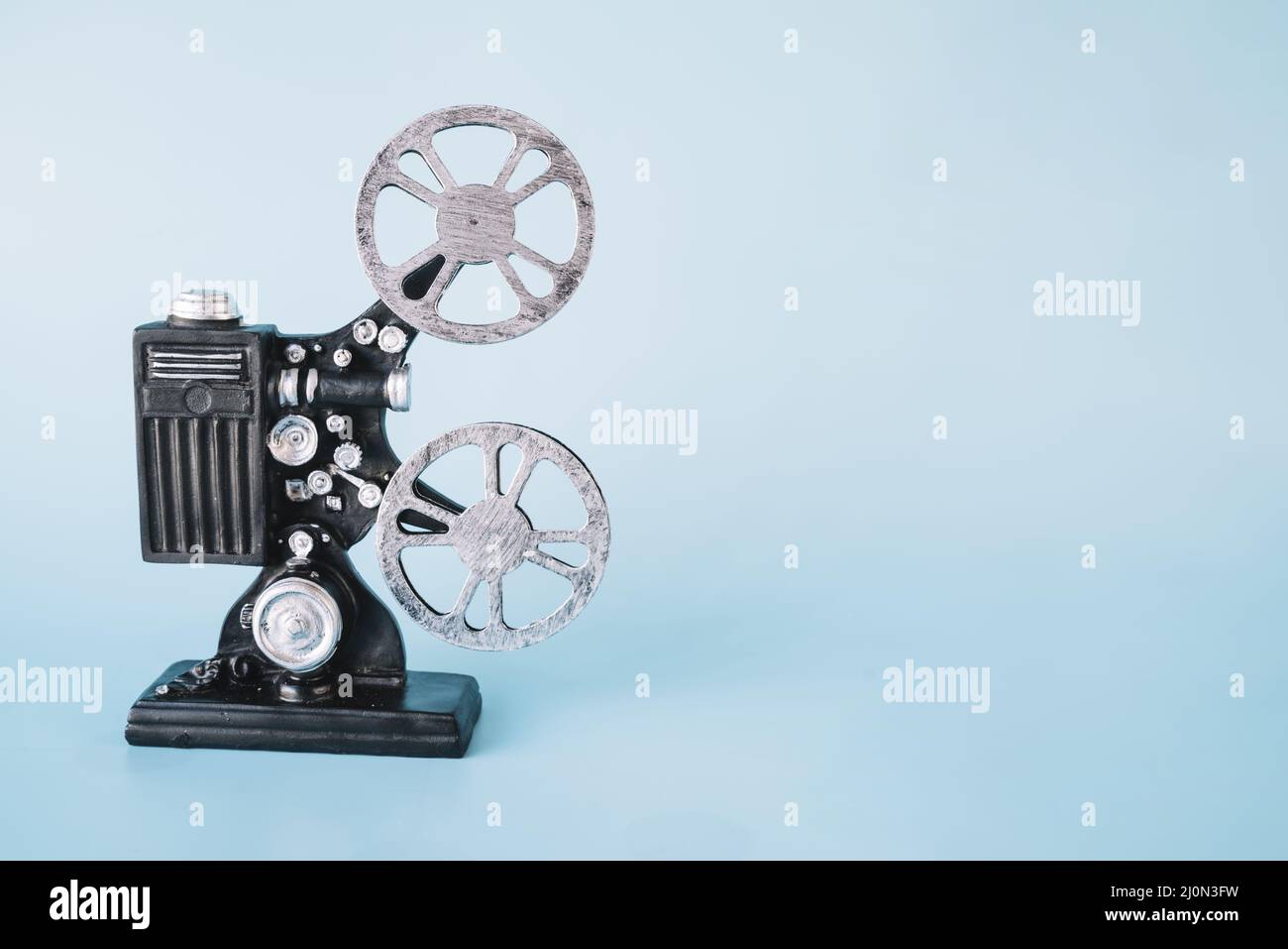 Filmstrip projector hi-res stock photography and images - Alamy