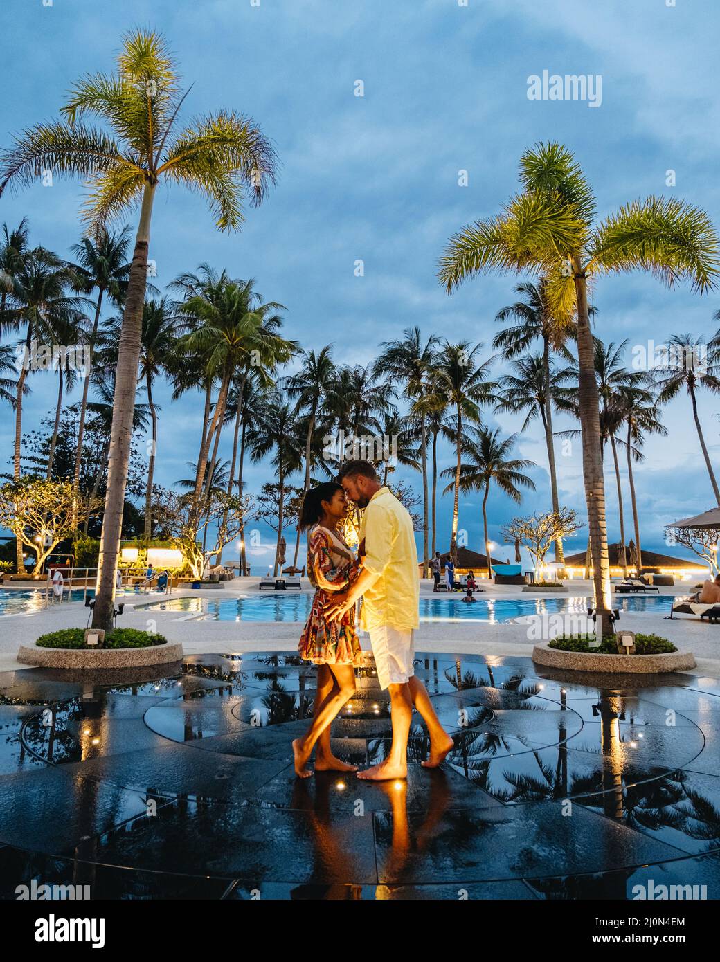 Luxury spa beauty palm hi-res stock photography and images - Alamy