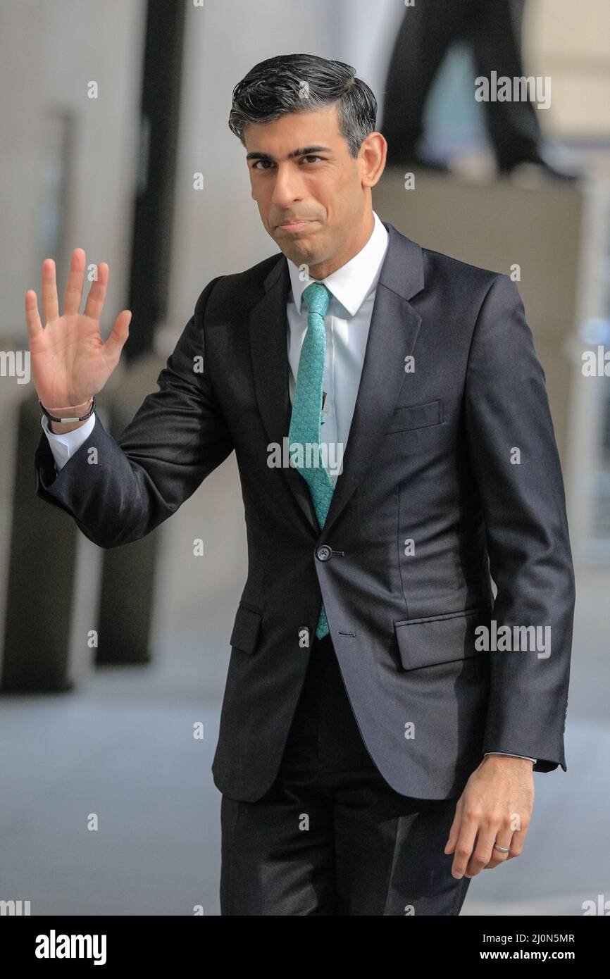 Prime minister rishi at the bbc hi-res stock photography and images - Alamy