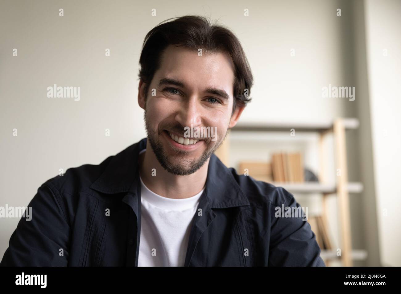 Video call head shot hi-res stock photography and images - Alamy
