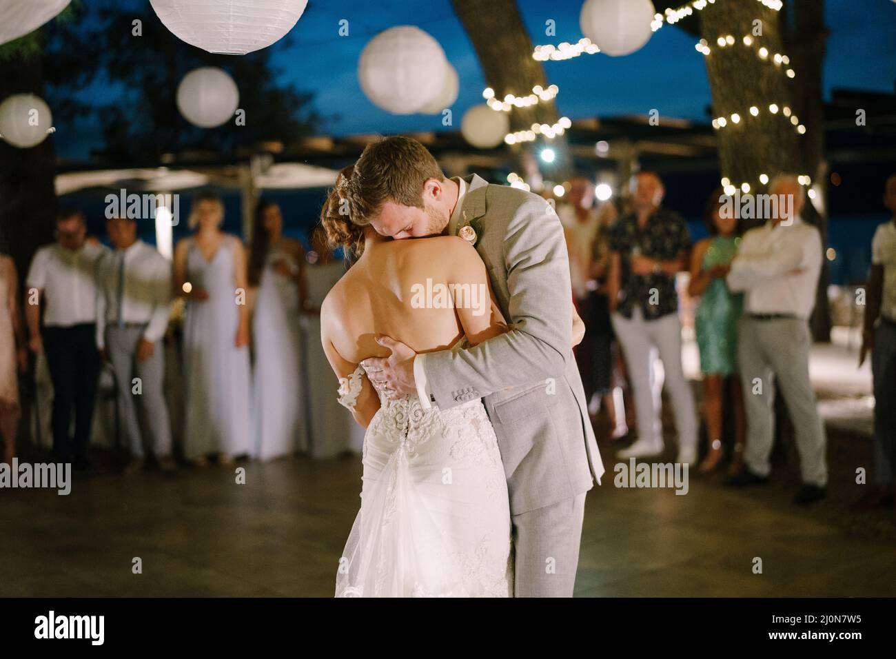 Bride groom dance outdoor in hi-res stock photography and images - Alamy