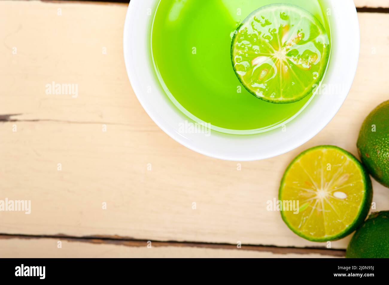 fresh and healthy green lime lemonade macro closeup Stock Photo - Alamy