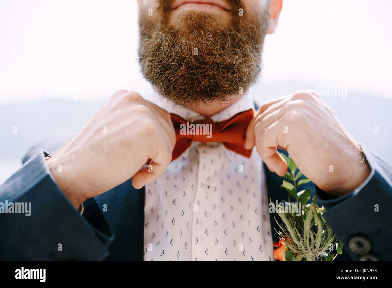 Neck tie hi-res stock photography and images - Alamy